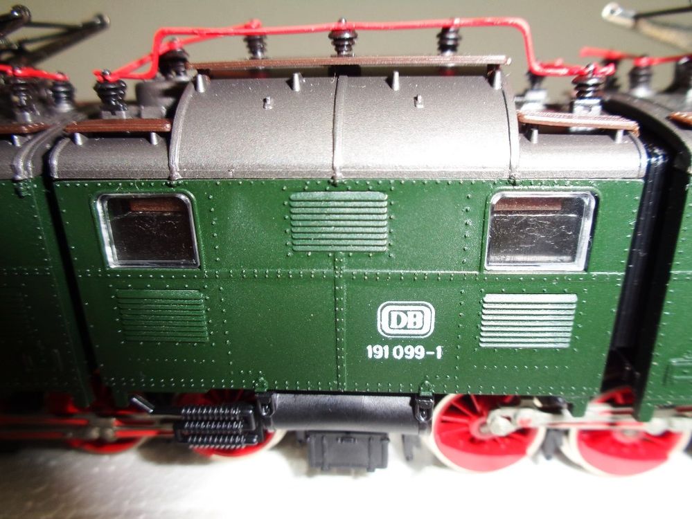 Roco 4139 DB E-Lok grün, BR 191 DC / analog in OVP (Gebraucht) in Adlikon b.Regensdf für CHF 75 ...