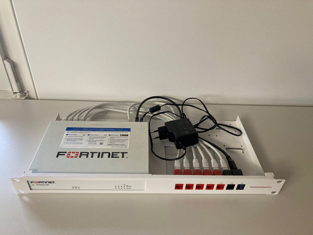 Firewall FortiGate 60F mit Rackblende (Gebraucht) in Bettwil für CHF ...