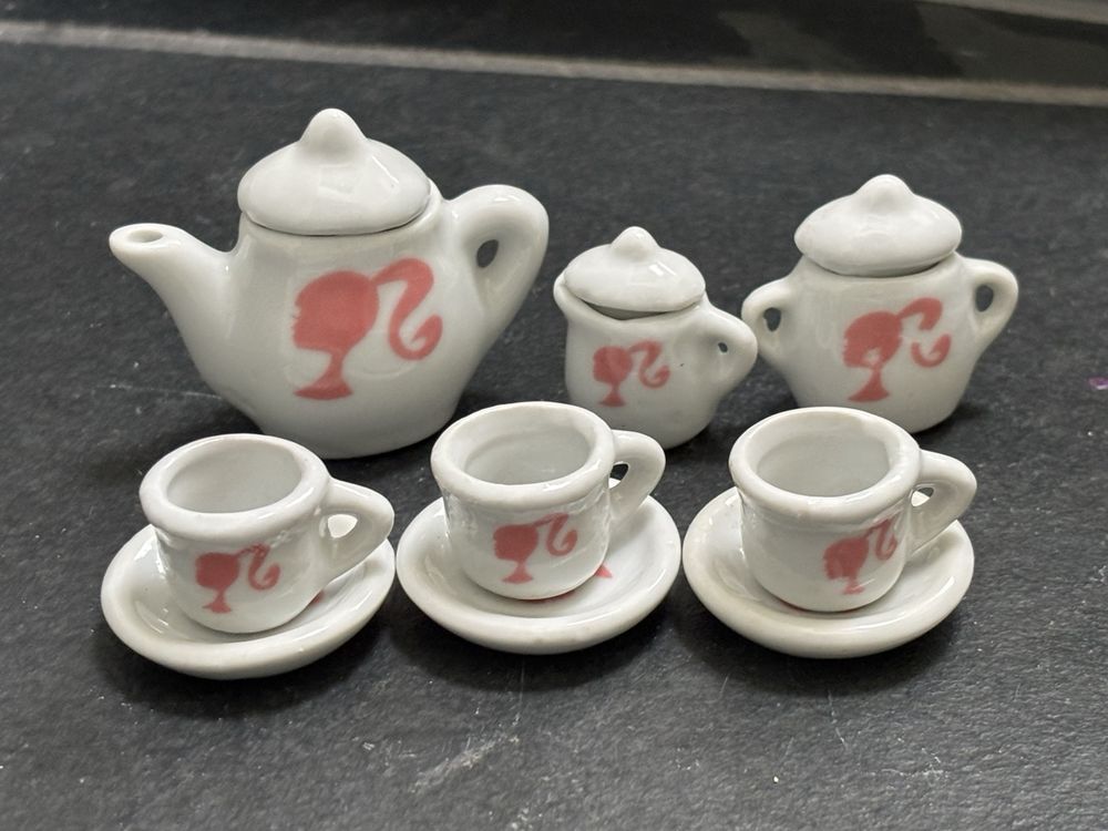 Barbie Teeservice (Gebraucht) in Balsthal für CHF 7 – mit Lieferung auf Ricardo kaufen