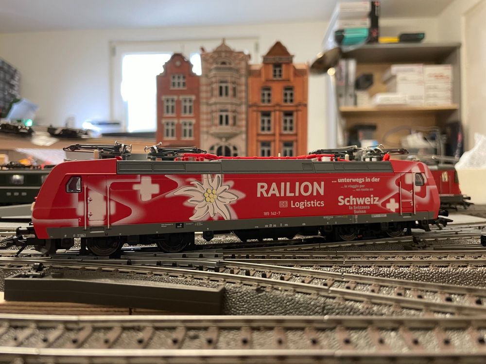 Märklin 36892 -BR 185 142-7 der RAILION (Neu und originalverpackt) in ...