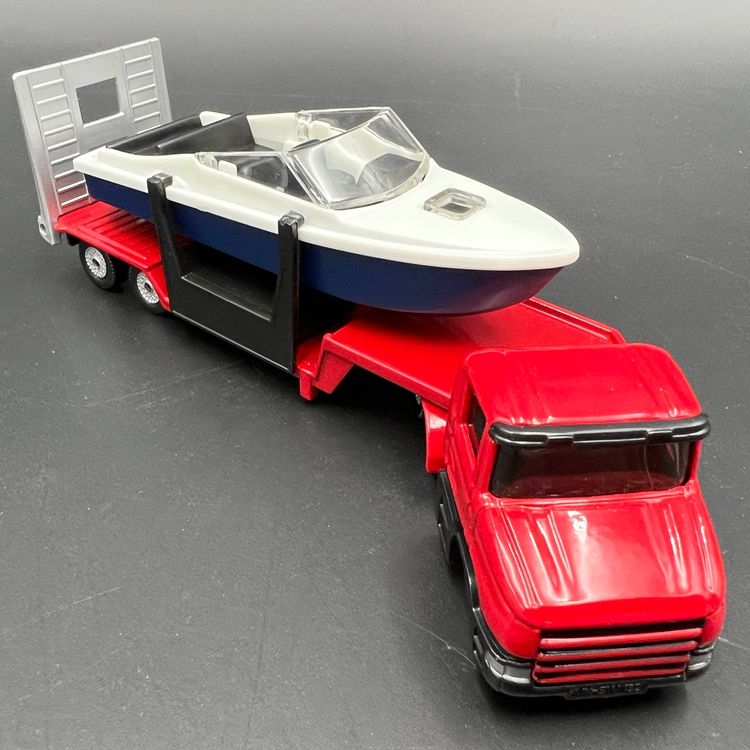 Tieflader mit Boot Siku, ohne OVP (Gebraucht) in Häusernmoos für CHF 9 – mit Lieferung auf ...