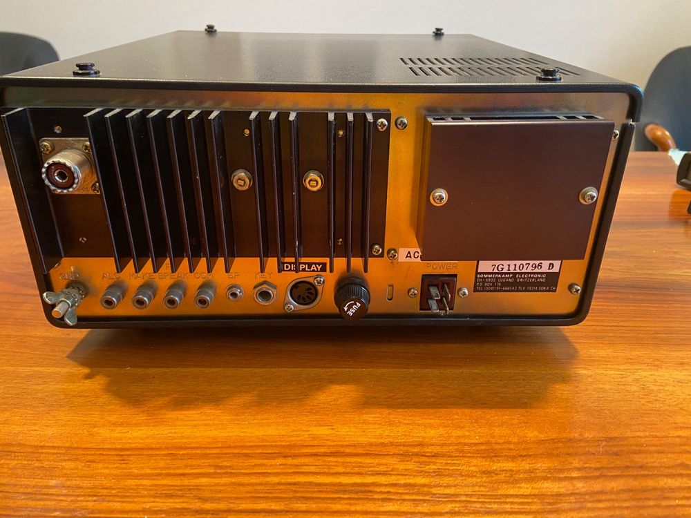 FT-221R VHF Amateurfunk TRX Sammlerstück Top-Zustand (Gebraucht) in ...