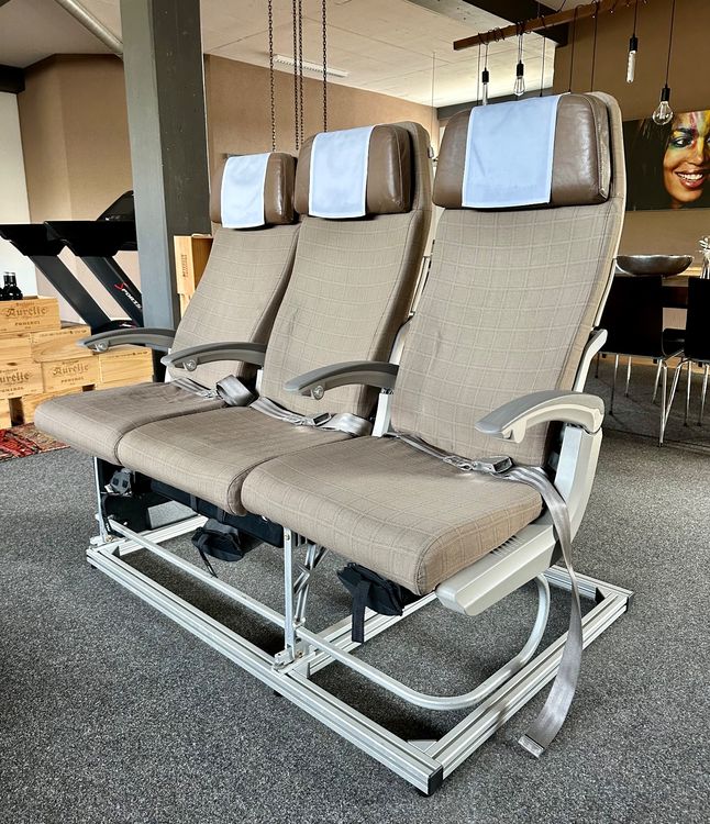 Flugzeugsitze (3er-Reihe) aus einer SWISS Boeing 777-300ER (Gebraucht ...
