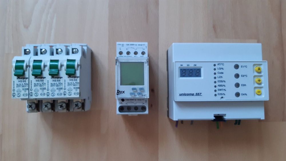 Unicomp 557 +REX Zeitschaltuhr Dig.+FI (Gebraucht) in hinwil für CHF 70 ...
