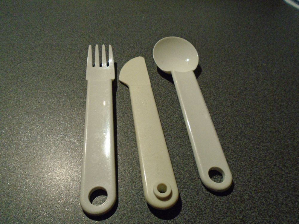 Besteck zum Mitnehmen, Tupperware (Gebraucht) in Zürich für CHF 1 – mit ...