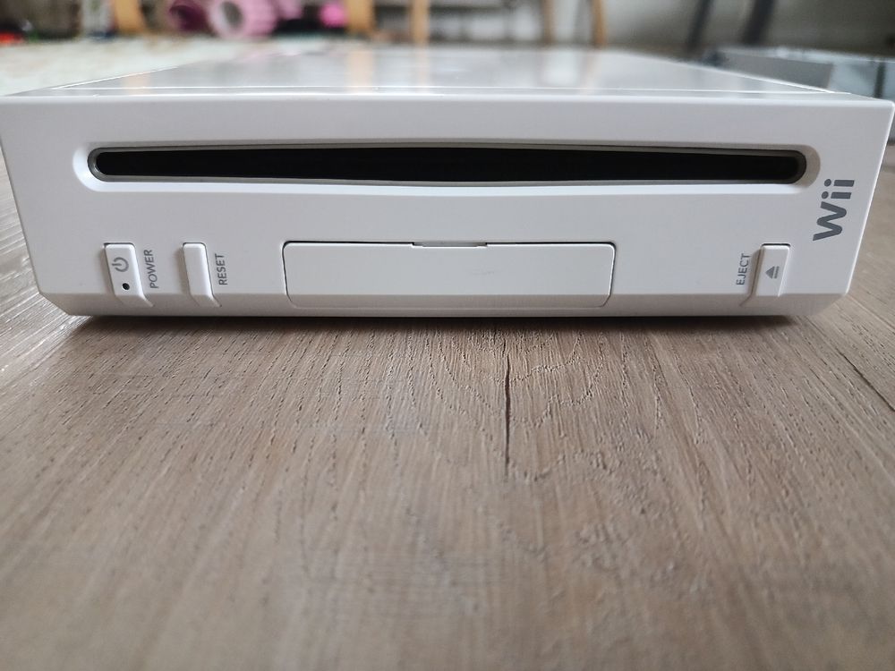 Nintendo Wii Konsole komplett mit 4 Spielen (Gebraucht) in Mülligen für ...