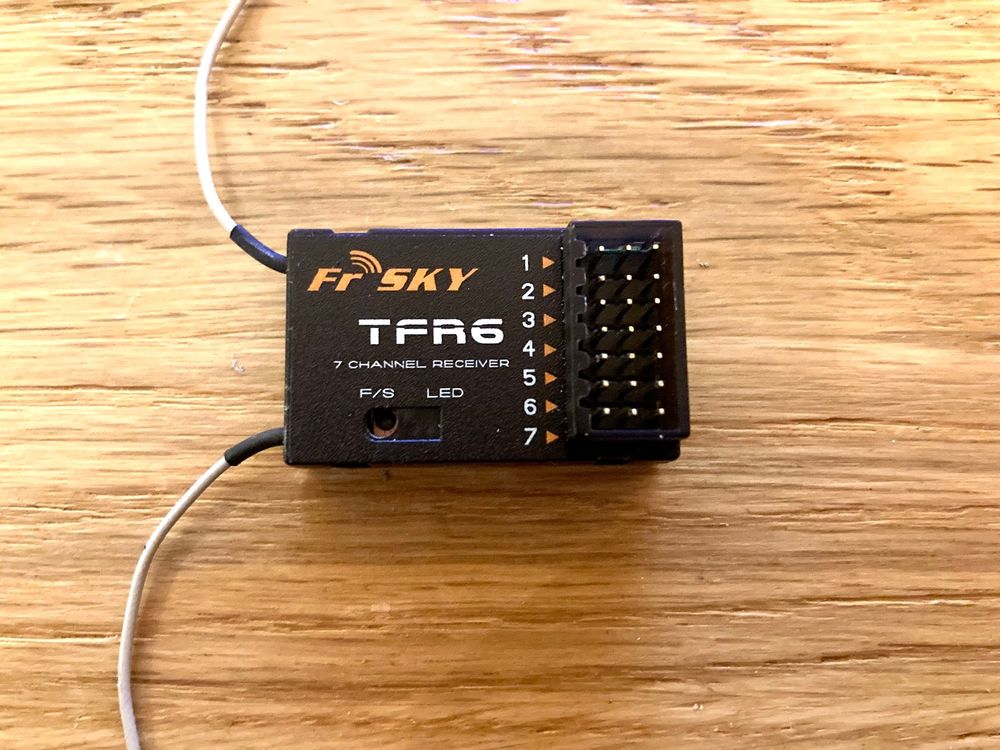 Futaba FASST Compatible Récepteur FrSky TFR6 | Kaufen auf Ricardo