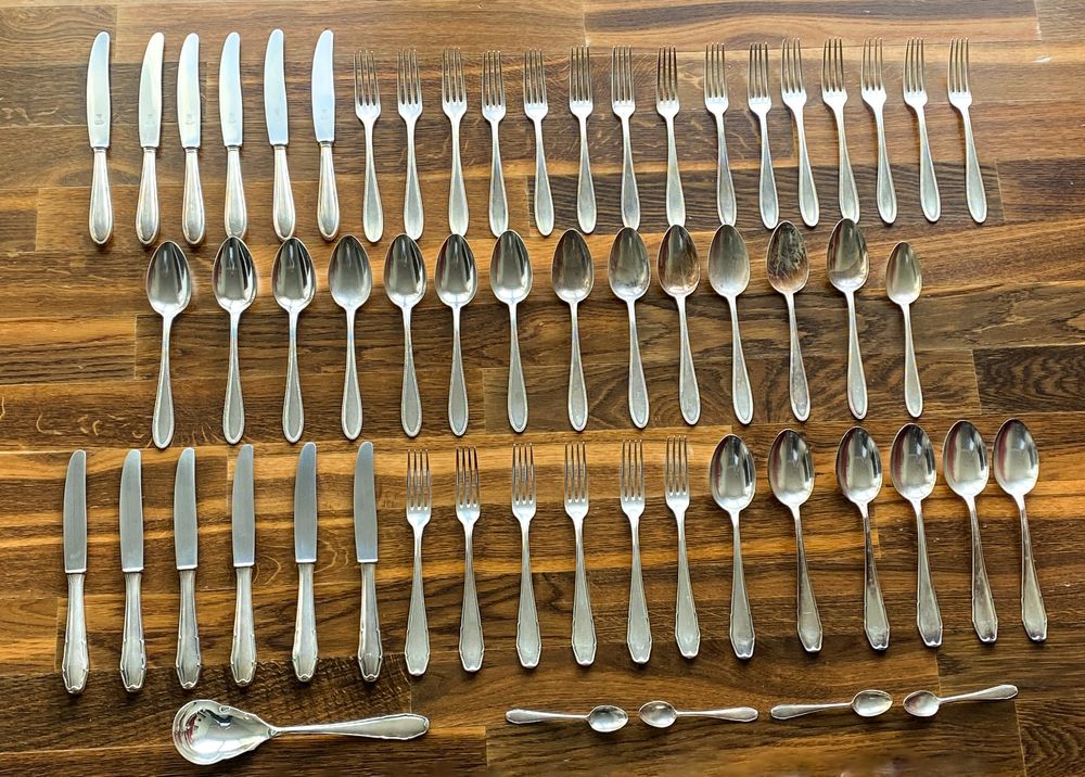 Silberbesteck / Tafelsilber - 116-teilig / mit Prägung (Gebraucht) in Luzern für CHF 60 – mit ...