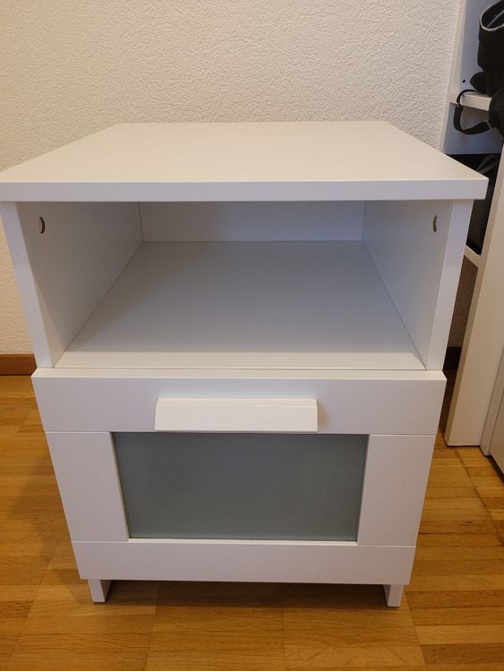 2 Tables de chevet blanc moderne avec tiroir (D'occasion) à Villars-sur ...