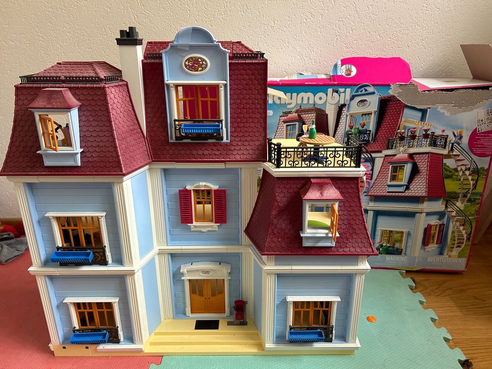 PLAYMOBIL HOUSE 70205 (Gebraucht) in Gockhausen für CHF 90 – nur Abholung auf Ricardo kaufen