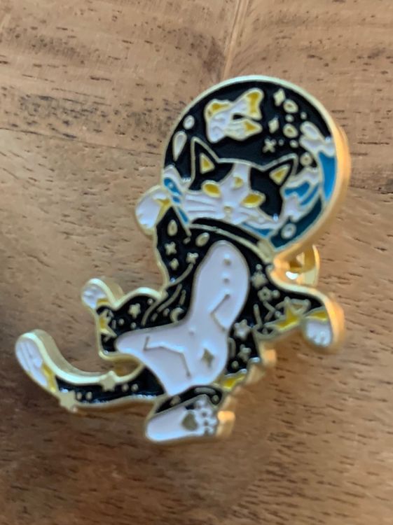 Pin Katze Astronaut (Neu und originalverpackt) in Geneve für CHF 1.4 – mit Lieferung auf Ricardo ...