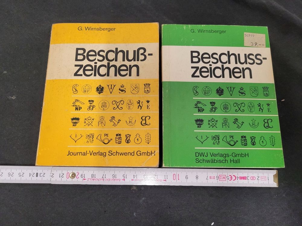 2 Beschusszeichen Bücher Militär (Gebraucht) in Wolfertswil für CHF 45 ...
