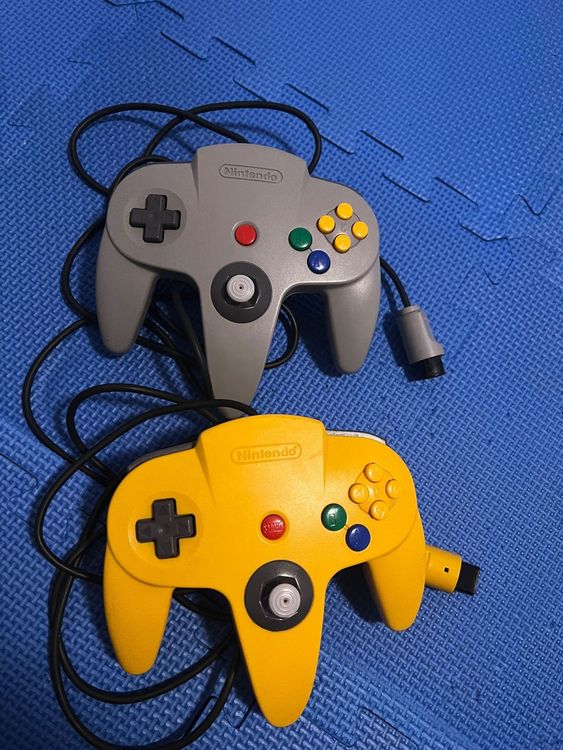 2x original Nintendo 64 / N64 Controller (Gebraucht) in Gossau SG für ...