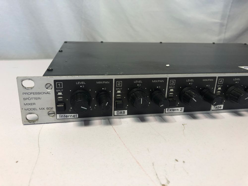 Behringer MX 602 Splitter Mixer (Gebraucht) in Gams für CHF 20 – mit ...