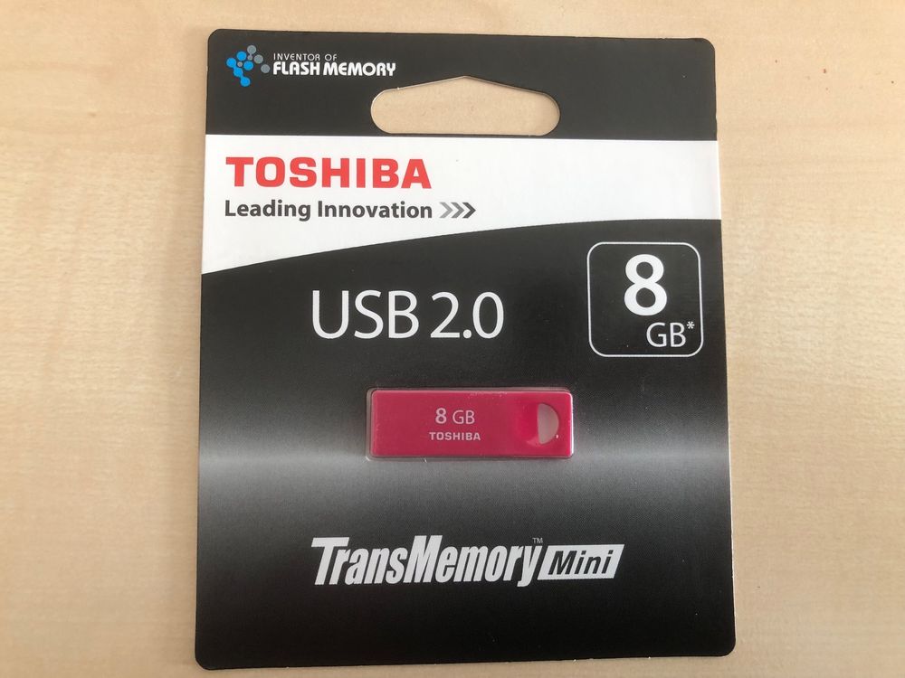 Toshiba TransMemory MINI USB 2.0 8GB, neu und orig. Verpackt (Neu und ...