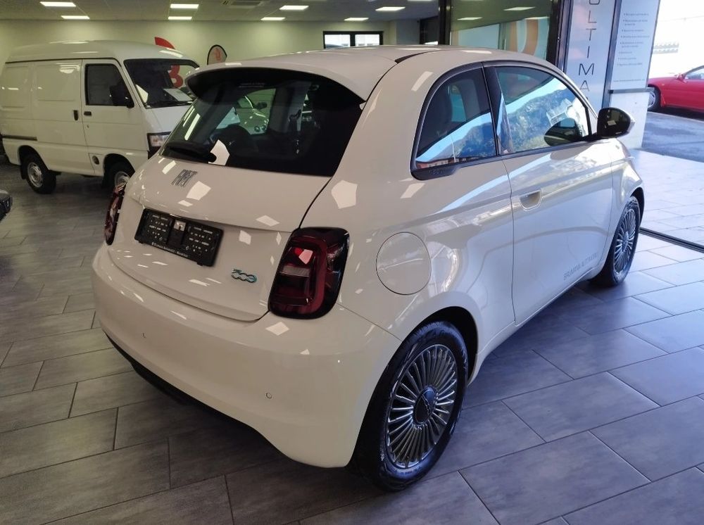 FIAT 500 electric 87 kW Icon (Gebraucht) in Mendrisio für CHF 20240 ...