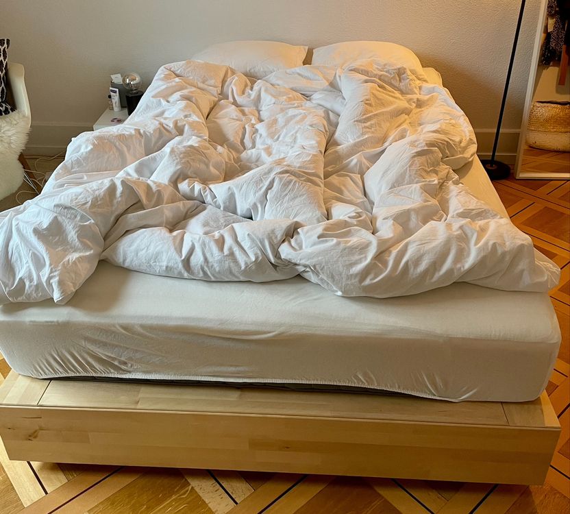 Wunderbares Bett sucht neuen Besitzer | Kaufen auf Ricardo