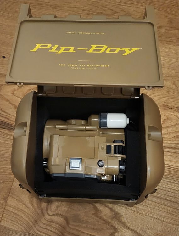 Fallout Pip Boy Edition Xbox One (Neu (gemäss Beschreibung)) in ...