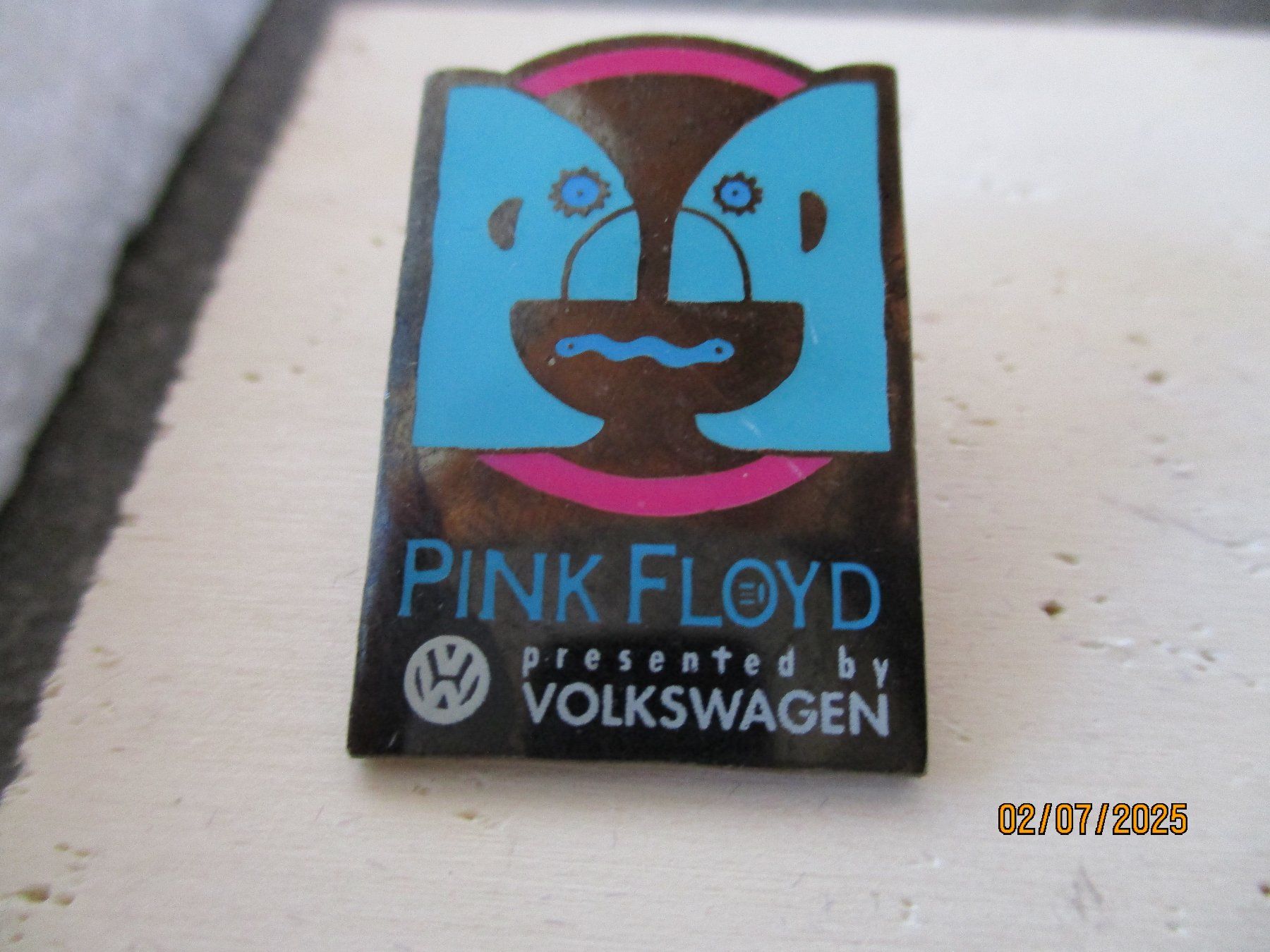 Pink Floyd VW Volkswagen Pin (Neu (gemäss Beschreibung)) in Felsberg ...