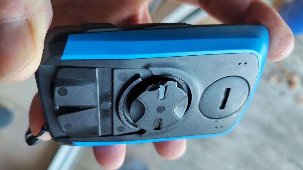 Hammerhead Karoo 2 GPS bike computer (Défectueux) à Valeyres-sous-Rances pour CHF 50 – avec ...