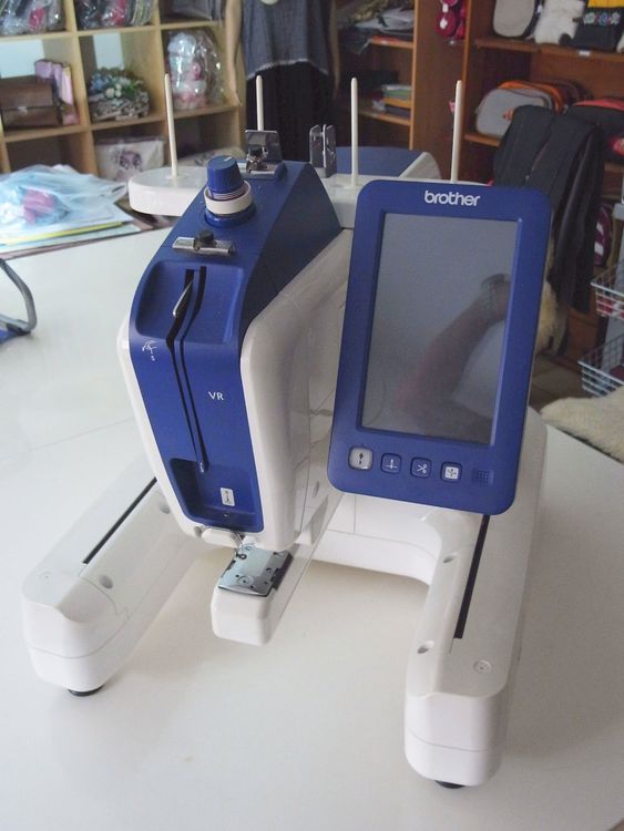 Neuwertige Brother Stickmaschine VR in OVP (Gebraucht) in Dietikon für CHF 3400 – nur Abholung ...
