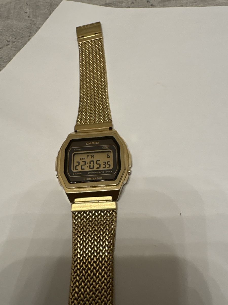Casio Vintage dorée, parfait pour les fêtes! ⌚ (D'occasion) à Geneve ...