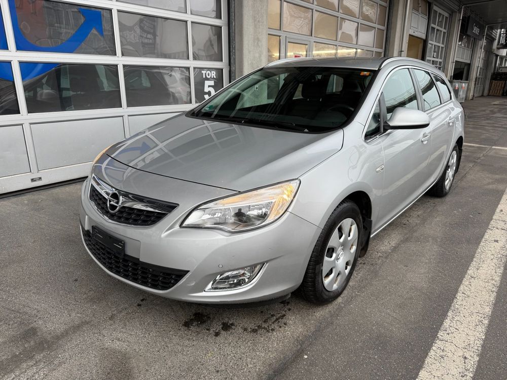 Wunderbar Opel Astra J Kombi Ebenbildnull