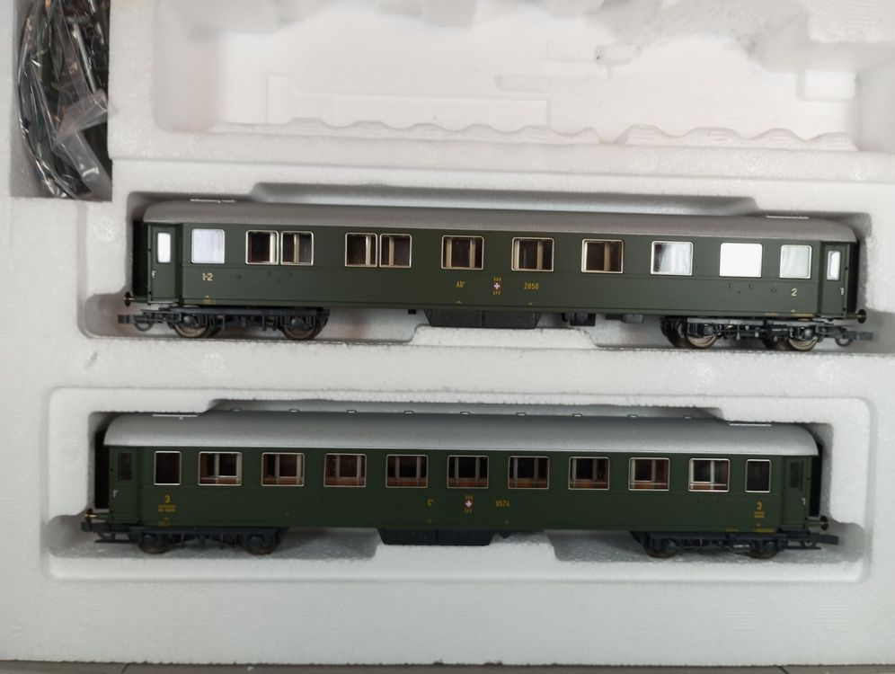 ROCO: 69010 SBB Packung mit Dampflok C 5/6 und 3 Wagen (Neu (gemäss ...