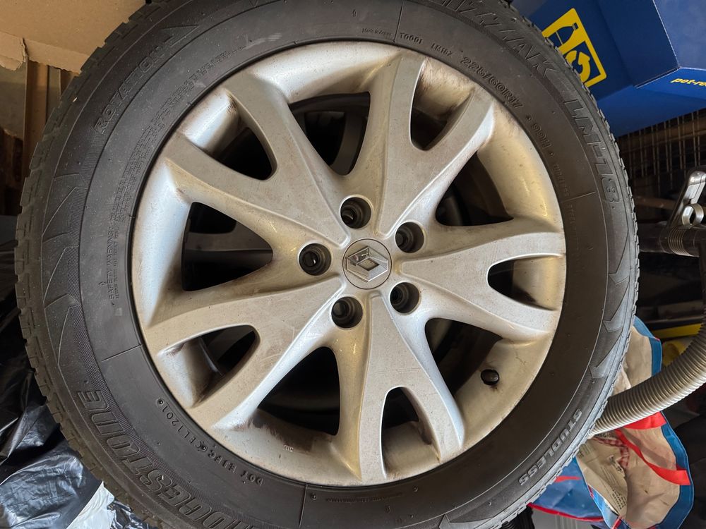 Renault Felgen inkl. Winterpneu 4 Stk, Bridgestone 225/60R1 (Gebraucht ...