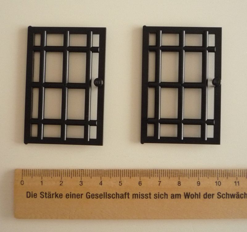 2 Lego Gitter für grosse Türen "Neuwertig" (Sammelporto) (Neu (gemäss ...