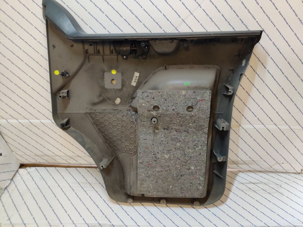 Türverkleidung VW T5 links Fahrertüre 7H0 867 103 M (Gebraucht) in Alpnach-Dorf für CHF 45 – mit ...