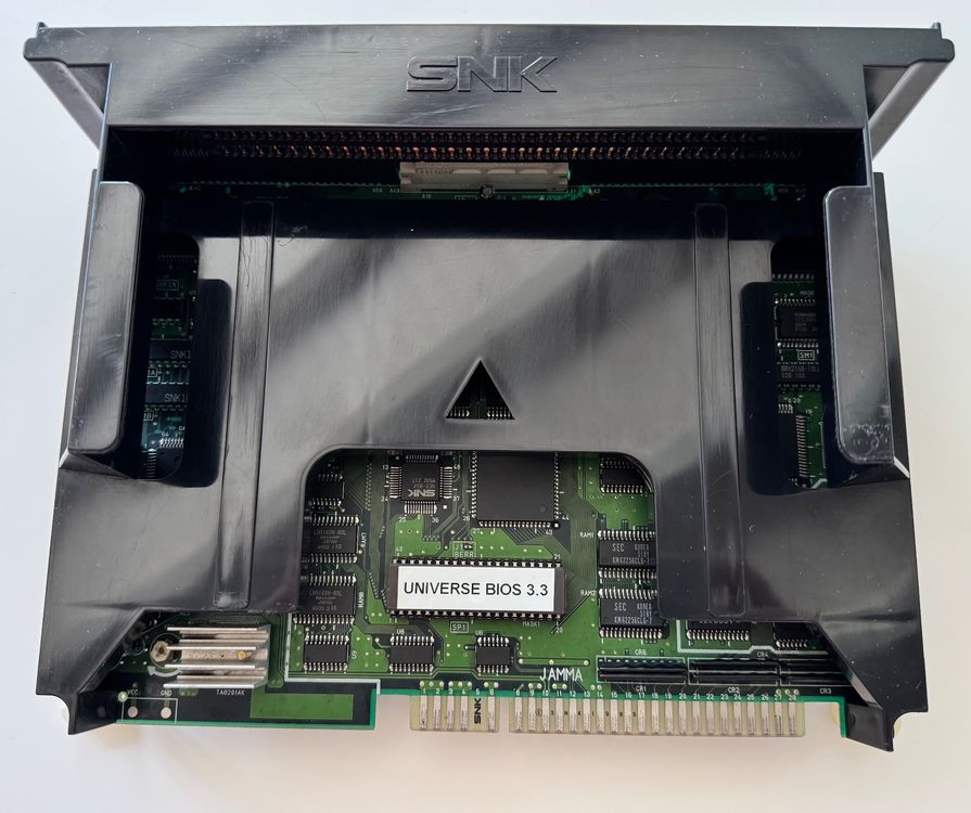 Carte Neo Geo MVS Universe BIOS 3.3 SNK 1995 (Gebraucht) in Leytron für ...
