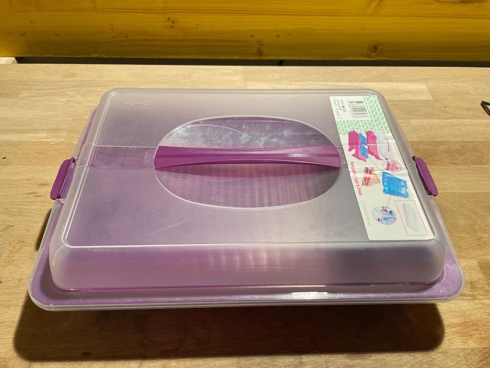 Partybutler / Transportbox für Gebäck & Kuchen (Gebraucht) in Dottikon ...