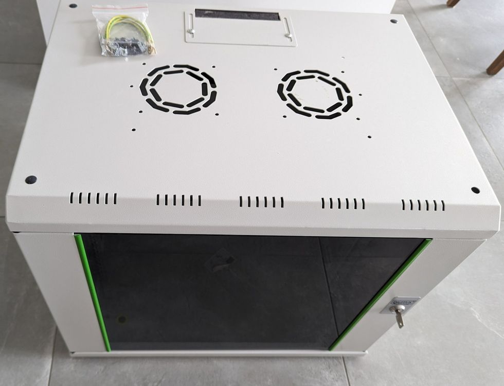 Rack 19 pouces Digitus Unique 9HE | Kaufen auf Ricardo