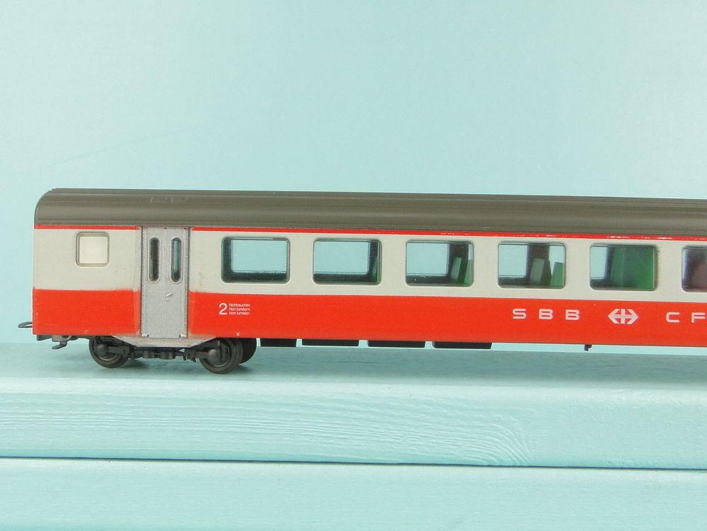 Liliput SBB Swiss Express 2 Kl. (Gebraucht) in Bülach für CHF 34 – mit Lieferung auf Ricardo kaufen