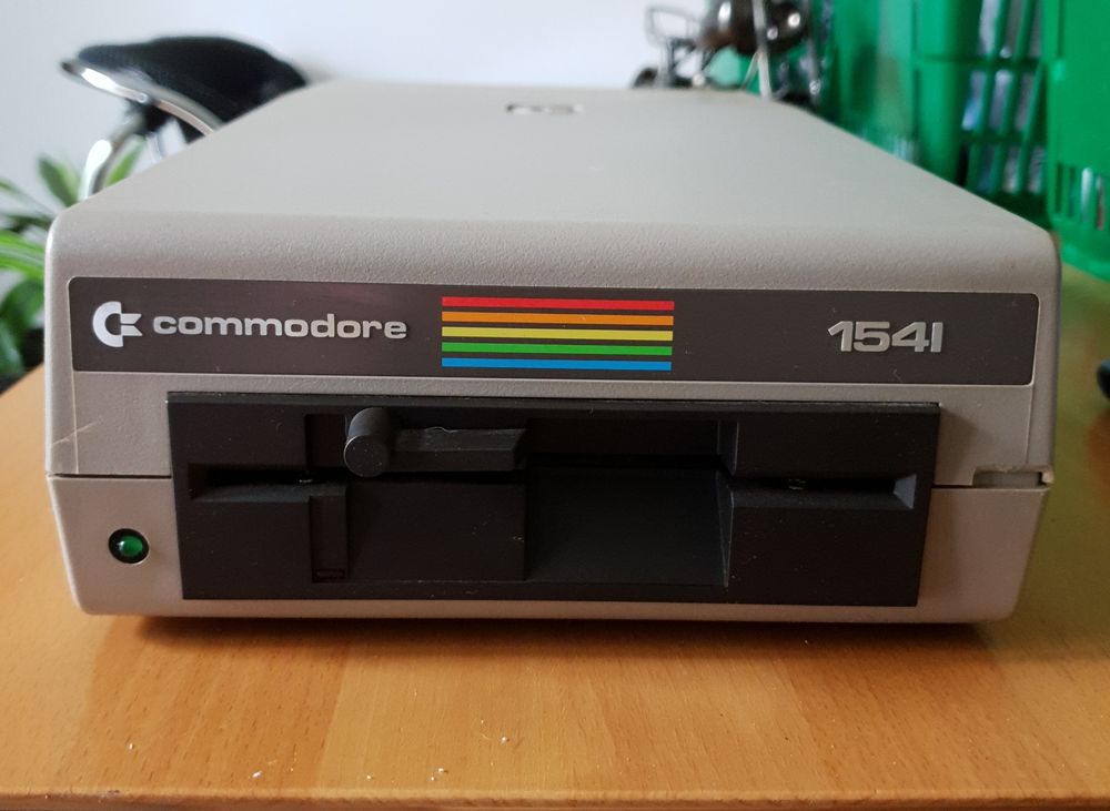 Commodore 1541 Floppy Laufwerk für c64 (Defekt) in Gelterkinden für CHF ...