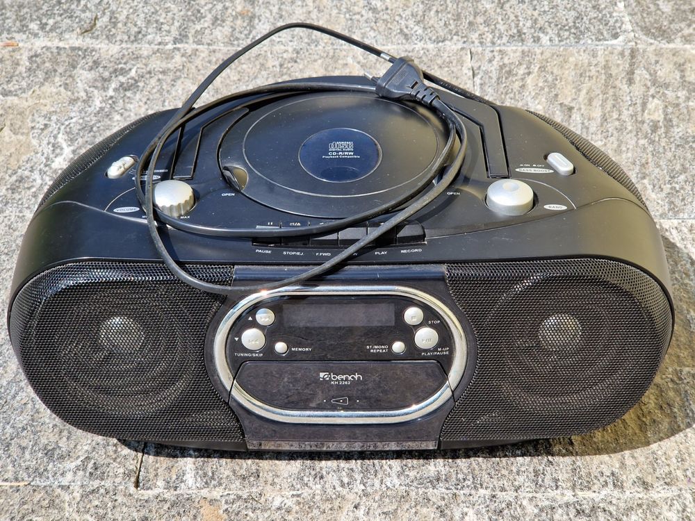 Stereo Radiorecorder Bench KH 2262 | Kaufen auf Ricardo