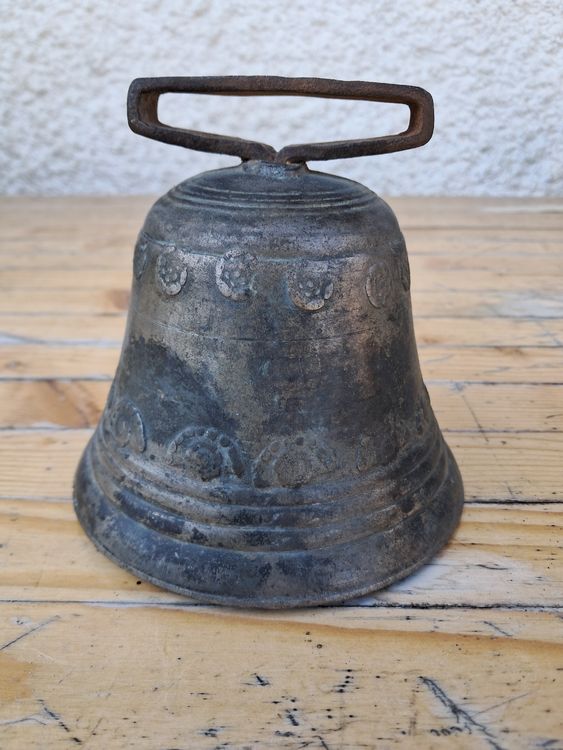 Antike Glocke (Gebraucht) in Murten für CHF 15 – mit Lieferung auf ...