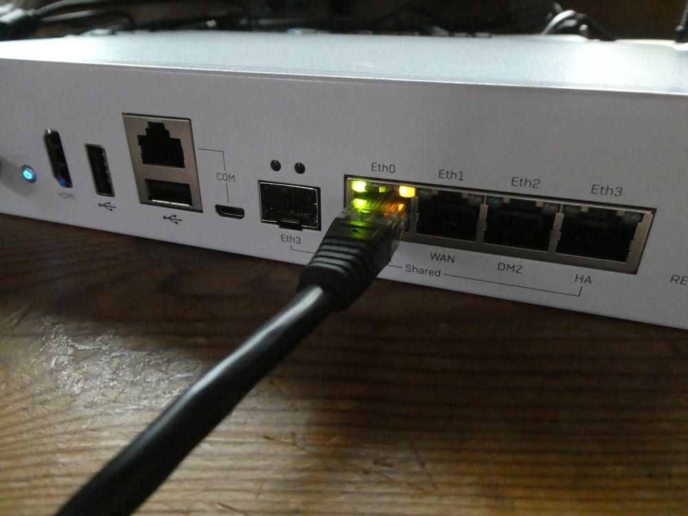 Sophos Firewall SG105 Security Dev mit OPNsense oder pfSense (Gebraucht ...