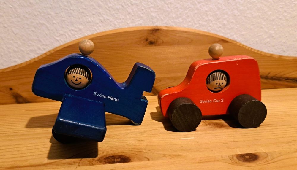 Naef Swiss Plane + Swiss Car, Holz, Flugzeug, Auto | Kaufen auf Ricardo