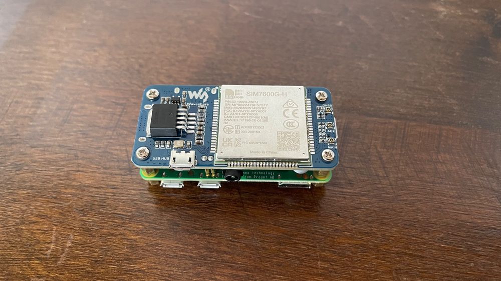 Raspberry Pi Zero W + Waveshare SIM7600G-H 4G/LTE Modul (Gebraucht) in ...