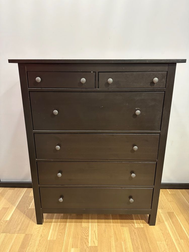 Schöne, dunkle Hemnes Kommode von Ikea mit 6 Schubladen! (Gebraucht) in ...