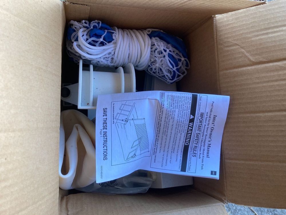 Neues Handballset für Pool (Gebraucht) in Däniken SO für CHF 40 – nur ...