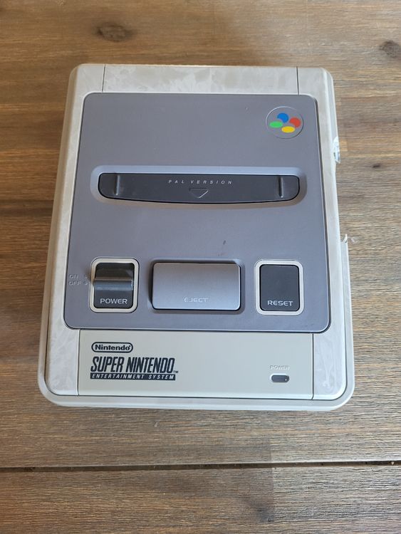 Super Nintendo/ SNES Konsole (Defekt) in Ebertswil für CHF 24 – mit ...