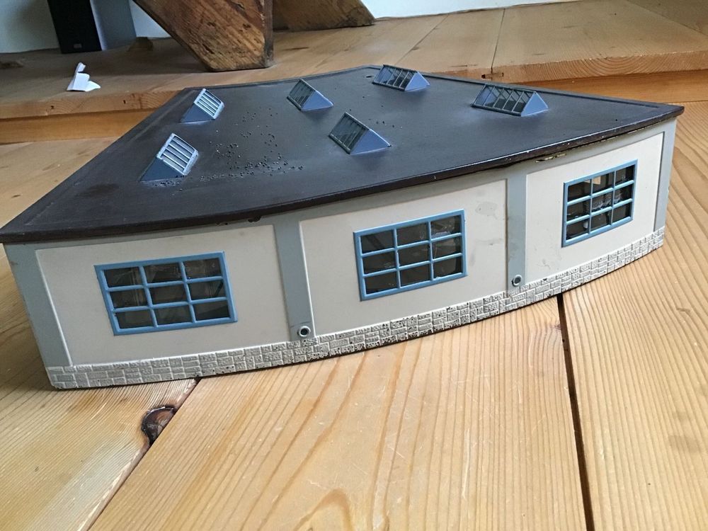 märklin 7028, dreiständiger lokschuppen (Gebraucht) in für CHF 79.9 ...