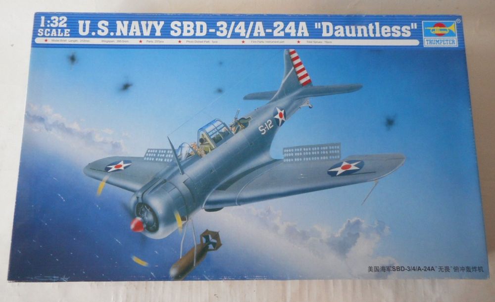 US Navy SBD-3/4A-24A Dauntless (Neu und originalverpackt) in Basel für ...