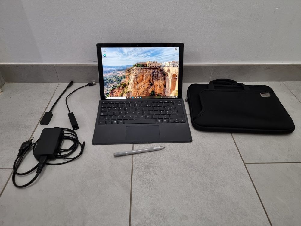Microsoft Surface 4 Pro - Intel I7 - 16GB RAM - 256GB SSD (Gebraucht ...