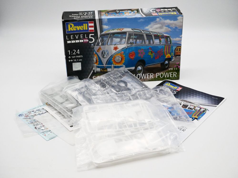 REVELL Samba Bus Flower Power (Neu und originalverpackt) in Winterthur ...