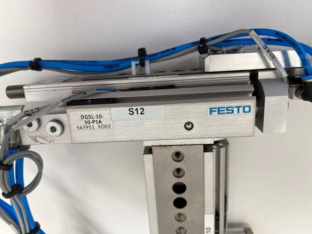 Festo 2 Linearzylinder und 1 Greifer mit Endschaltern | Kaufen auf Ricardo