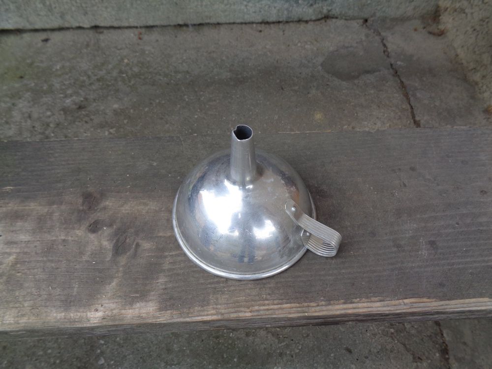 Alu Trichter antik? | Kaufen auf Ricardo